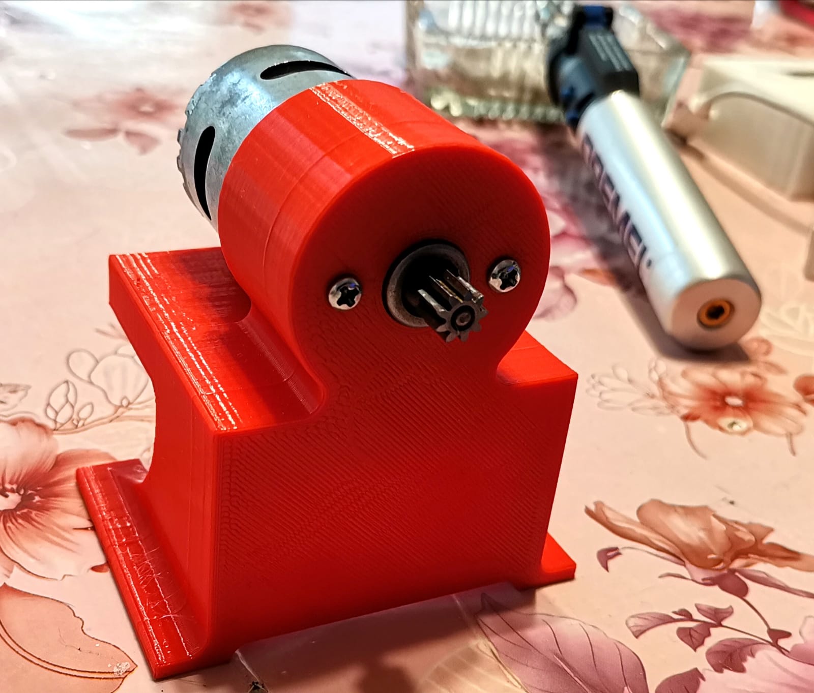 🔧 RS550 DC motor 12V mount・Free STL File for ・Cults