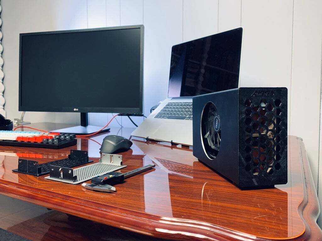 Free STL file Akitio Thunder 2, 3 EGPU "High Air Flow" front cover 🌩️ ...