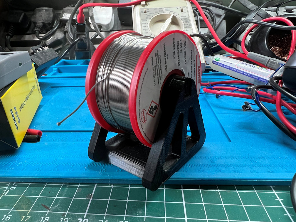 Archivo 3D gratis Soporte de bobina de soldadura Simple Easy Print 🛠️ ...