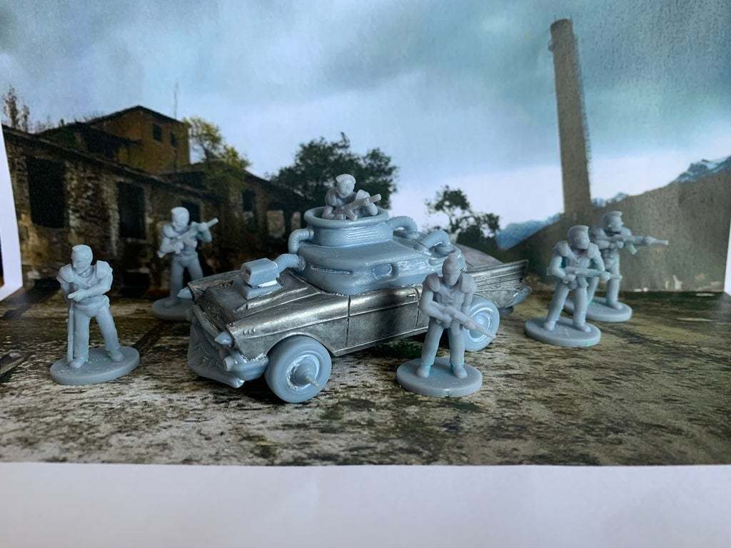 Free STL file Fifi Macaffee Cop / Bronze 20mm Dark Future / Gasland ...