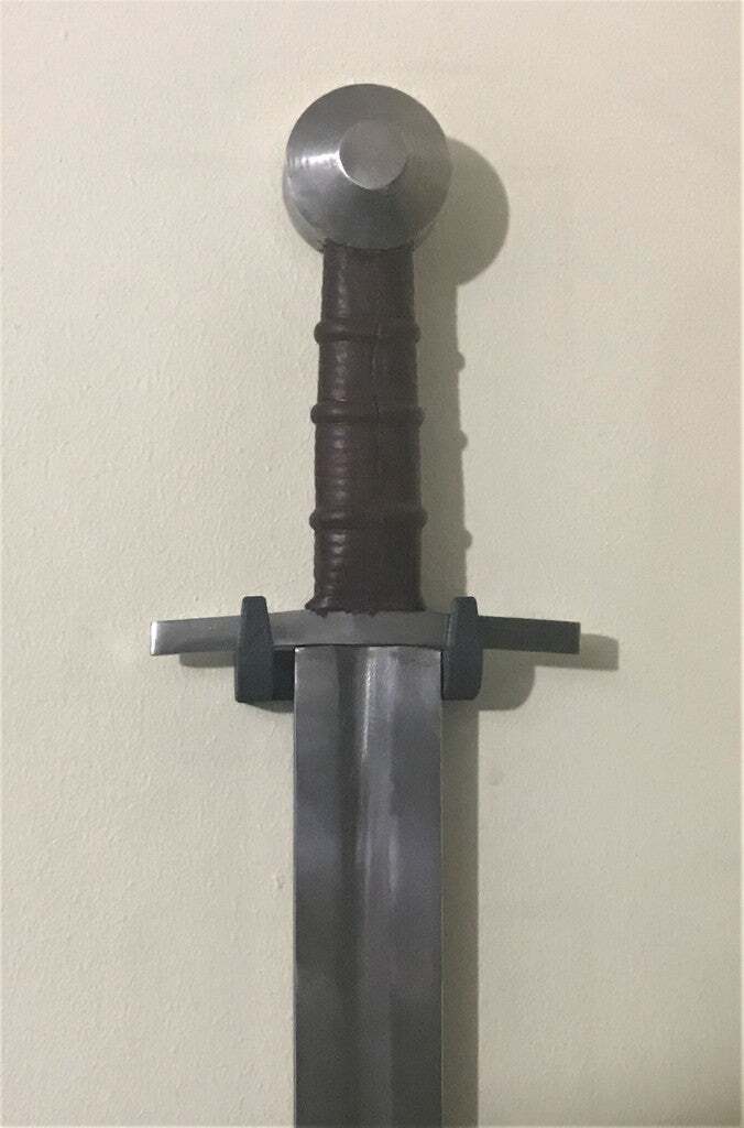🗡️ Simple Sword Wall Hanger / Mount・Free STL File for ・Cults