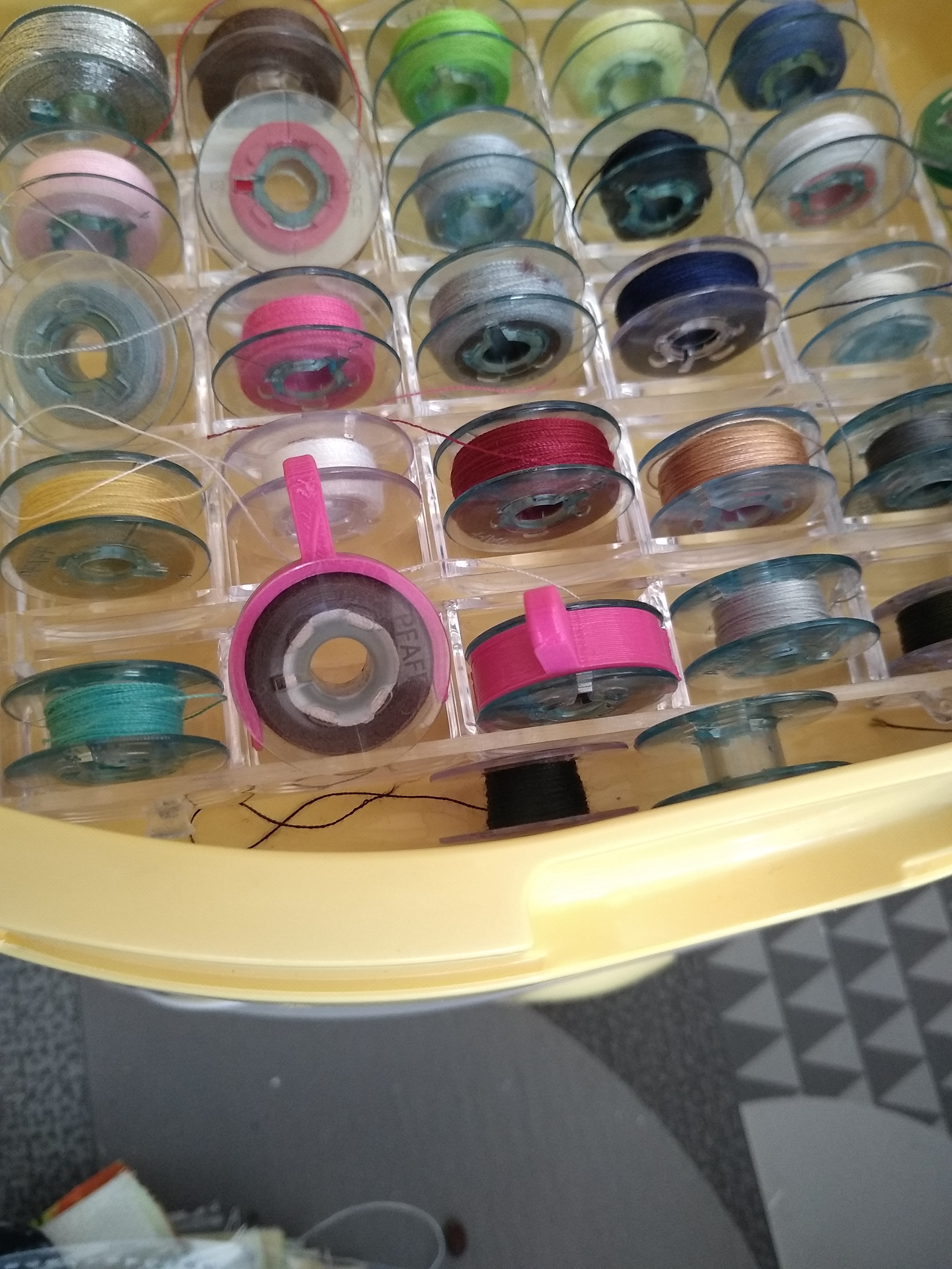 STL file Sewing machine bobbin clamp. Sewing machine bobbin clamp 🪡 ...