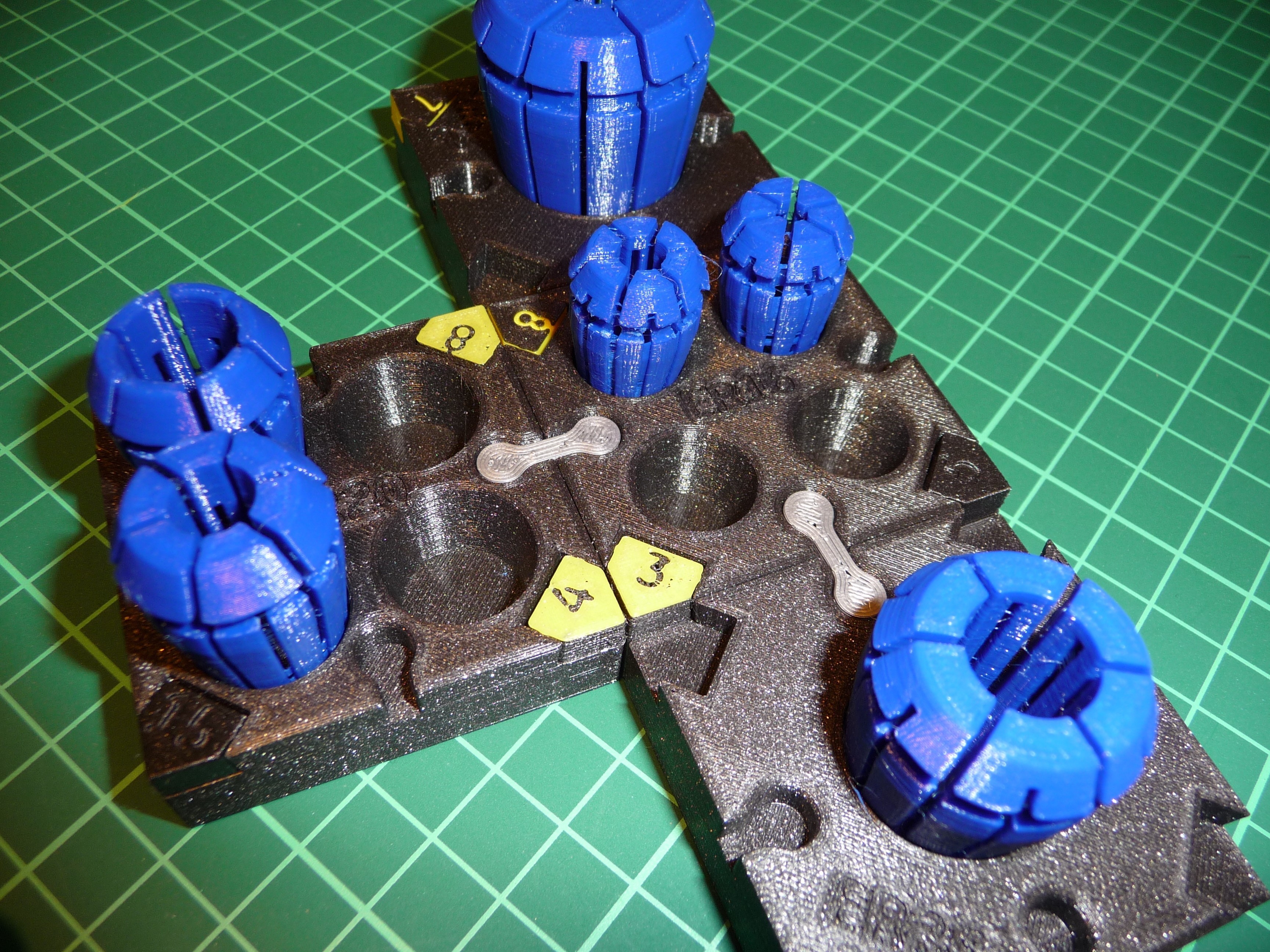 STL file Modular ER32 Collet Tray 📦 ・3D printable design to download・Cults