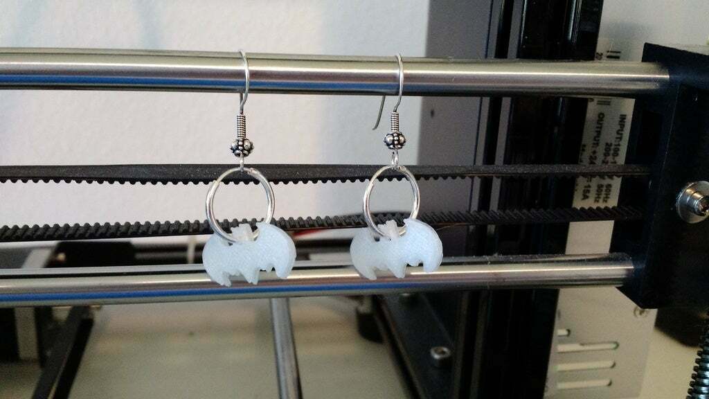 Free STL file Bat Wings earrings 🦇 ・3D print design to download・Cults