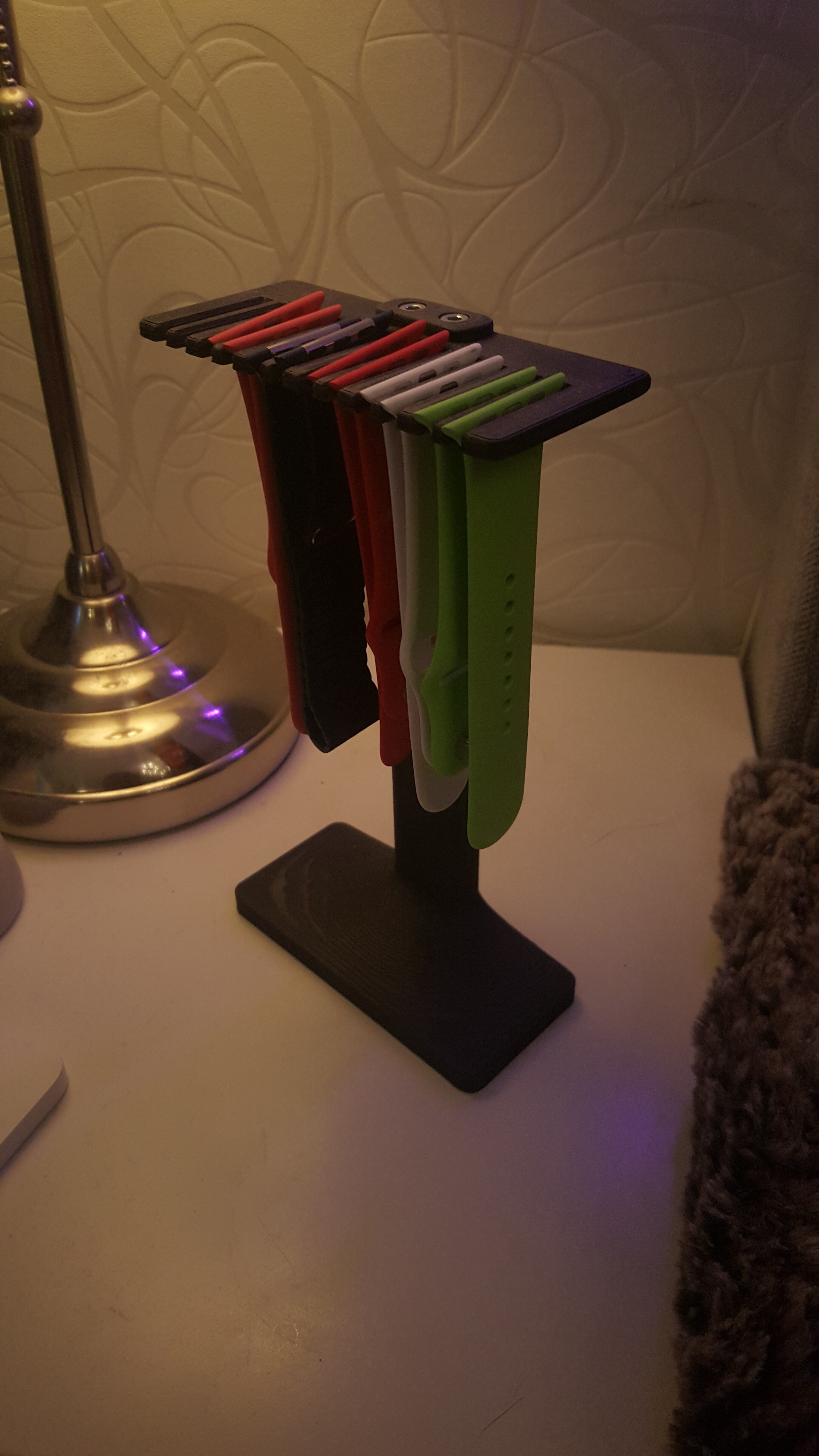 STL file Apple Watch Bandholder 🍎 ・3D print design to download・Cults