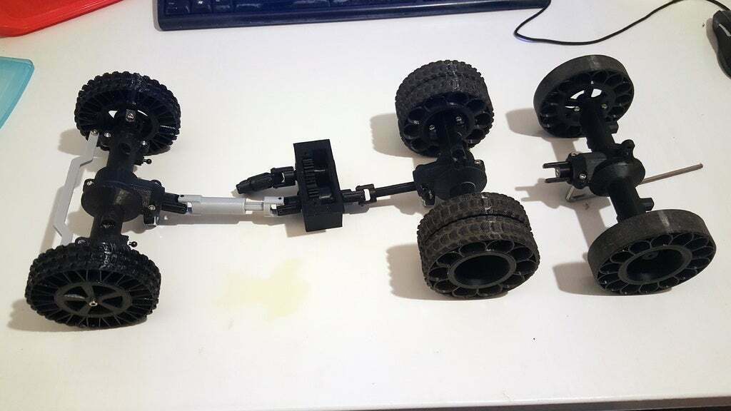 STL file 3D printed RC truck V3: Single rear axle(Single wheels setup ...