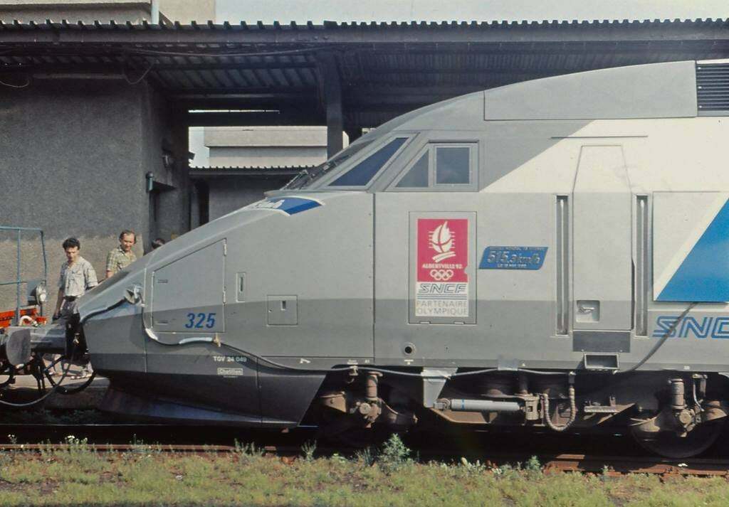 Fichier STL gratuit TGV Atlantique 325 👽 ・Modèle à télécharger et à ...