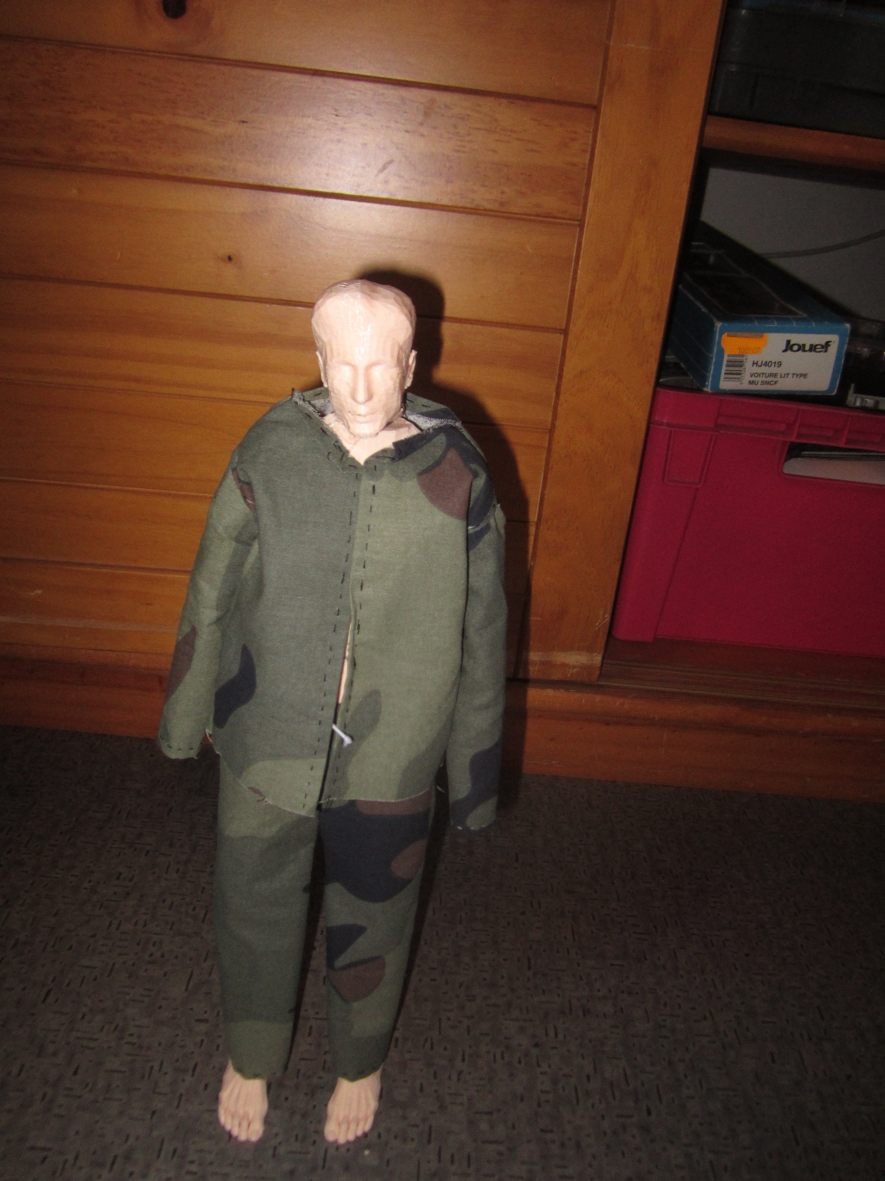 3D printable Giant acticon Figure Malcolm Reed・Cults