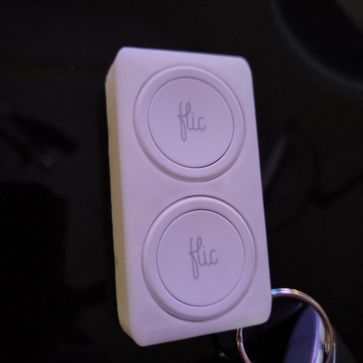 Archivo STL gratis flic 2 Smart Button | FOB magnético y soporte de pared + llavero 🧑‍🔧・Plan ...