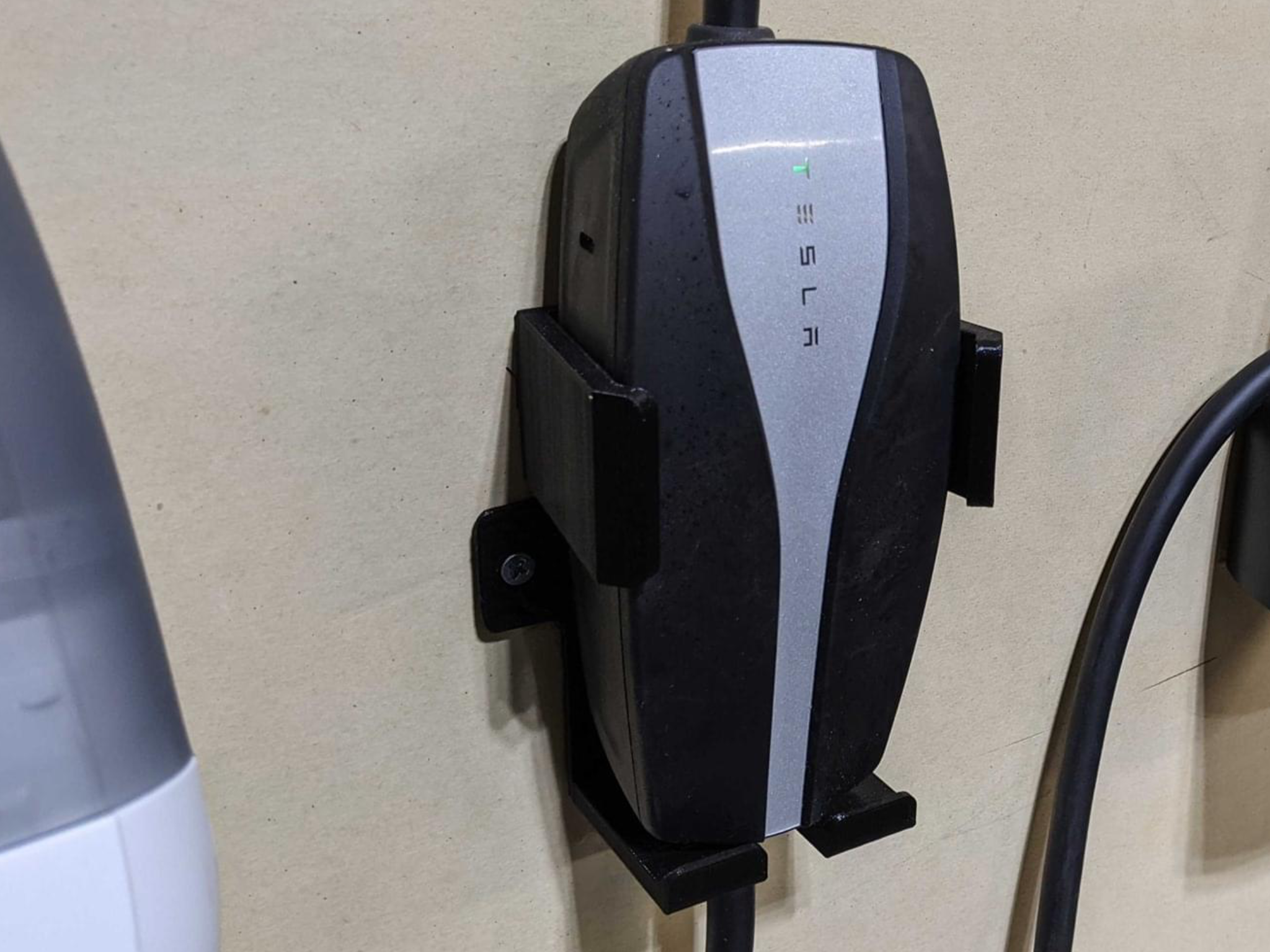 STL file **Improved Updated Version** TESLA MOBILE CHARGER GEN 2 ...