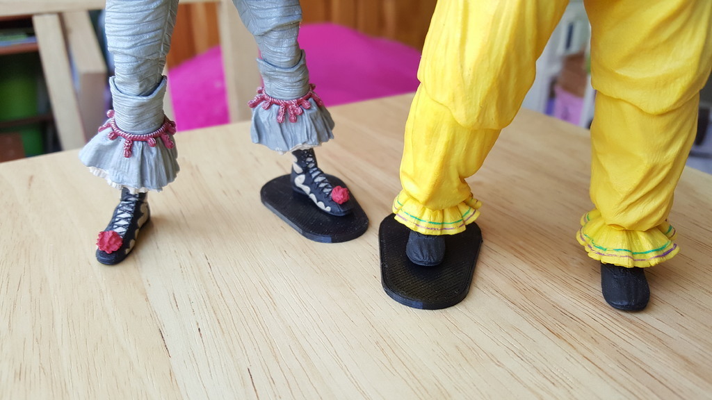 🧸 Simple Action Figure Stand・Free 3D File for ・Cults