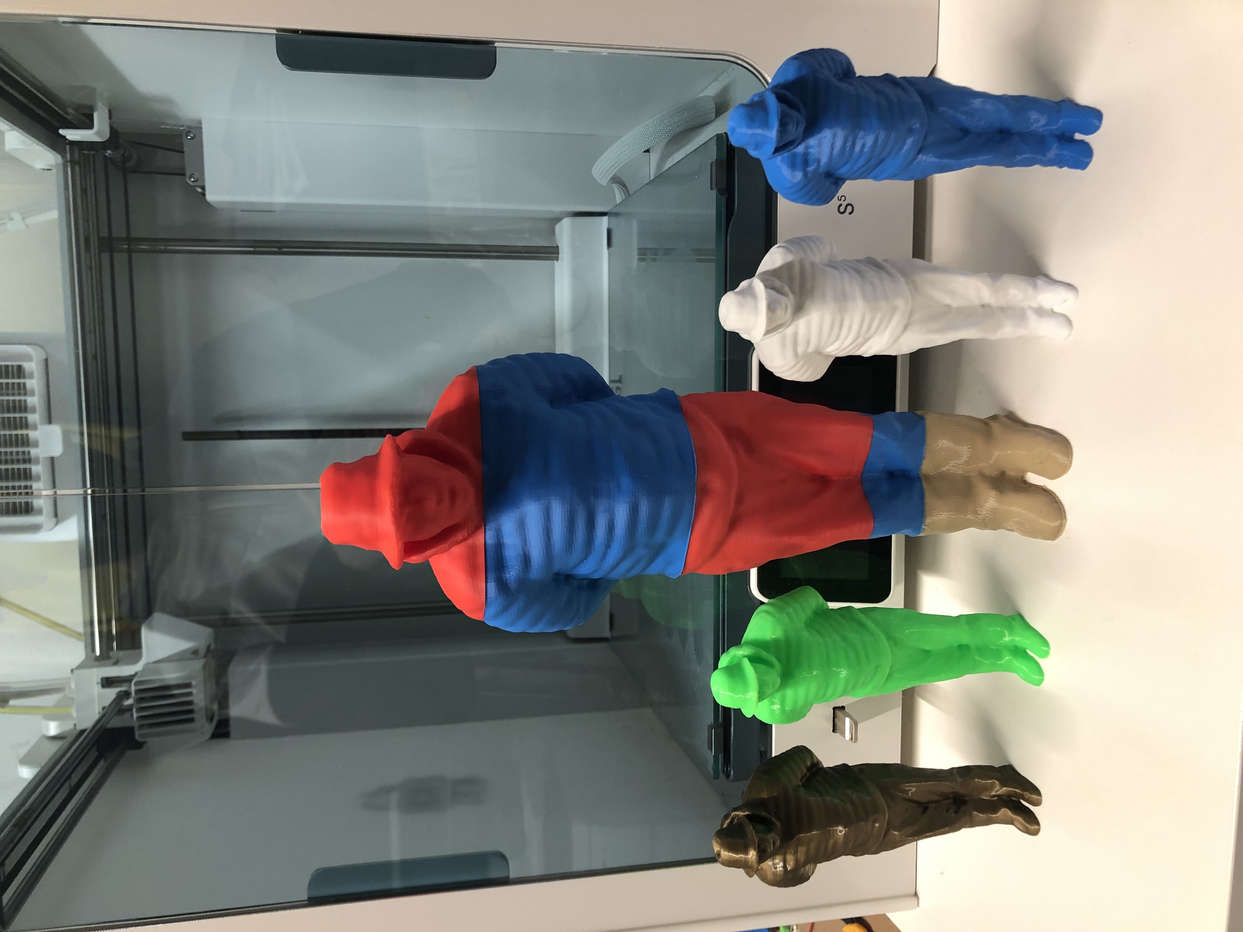 STL file Umarell Man Pensionato da Cantiere 👨 ・3D printable model to ...