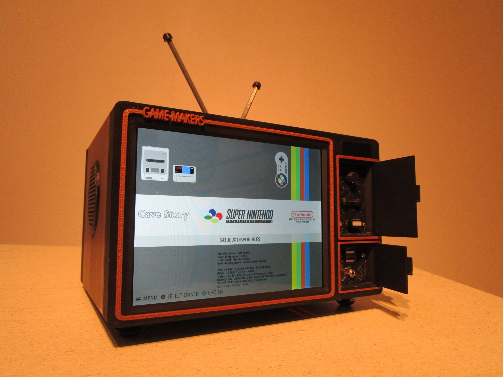 🍬 Mini console : TV Retro・Free STL File for ・Cults