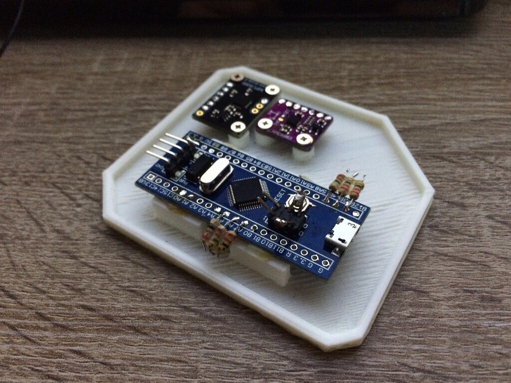 Free STL file "Will1384's Tracker" Mount 😤 ・3D printing idea to ...