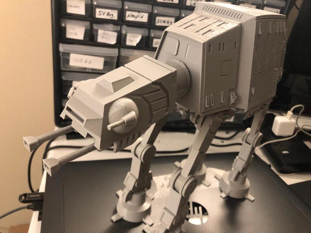 🚶 Walking ATAT More Detailed Body Pieces・Free STL File for ・Cults