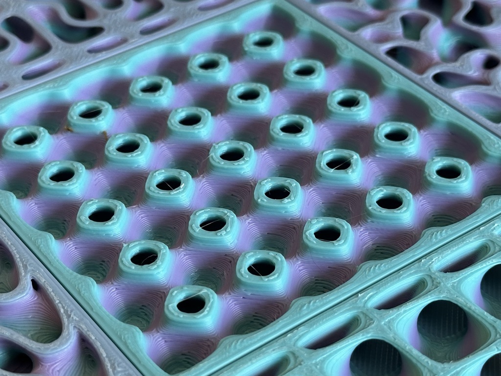 Free 3D file Topology Tile – Square 🟪・Design to download and 3D print・Cults