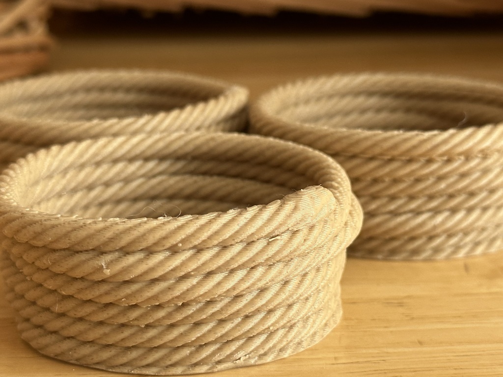 Free 3D file Sloppy Coiled Rope Bowls 🥣・3D print model to download・Cults