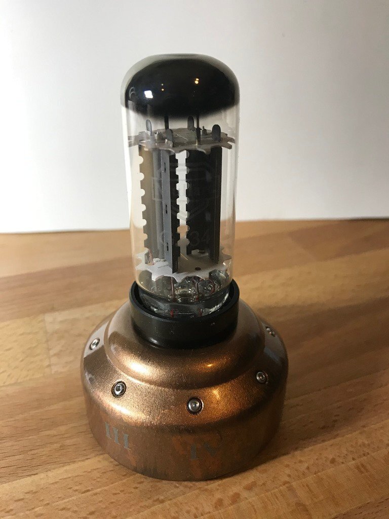 💾 Steampunk Vacuum Tube Display (USB)・Free STL File for ・Cults
