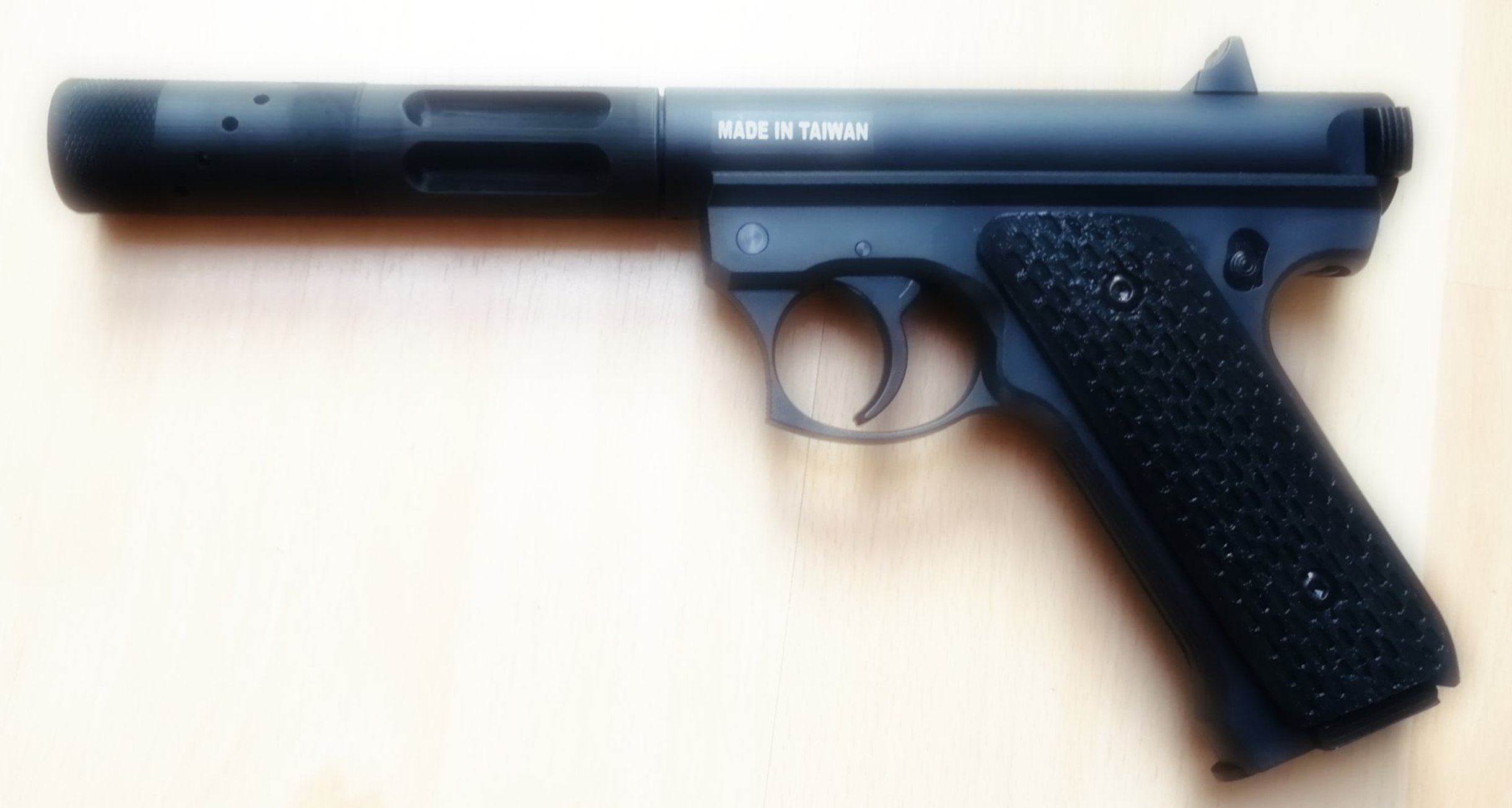 Archivo STL Placa de agarre KJW MK2 🔫 ・Modelo para descargar y imprimir en 3D・Cults