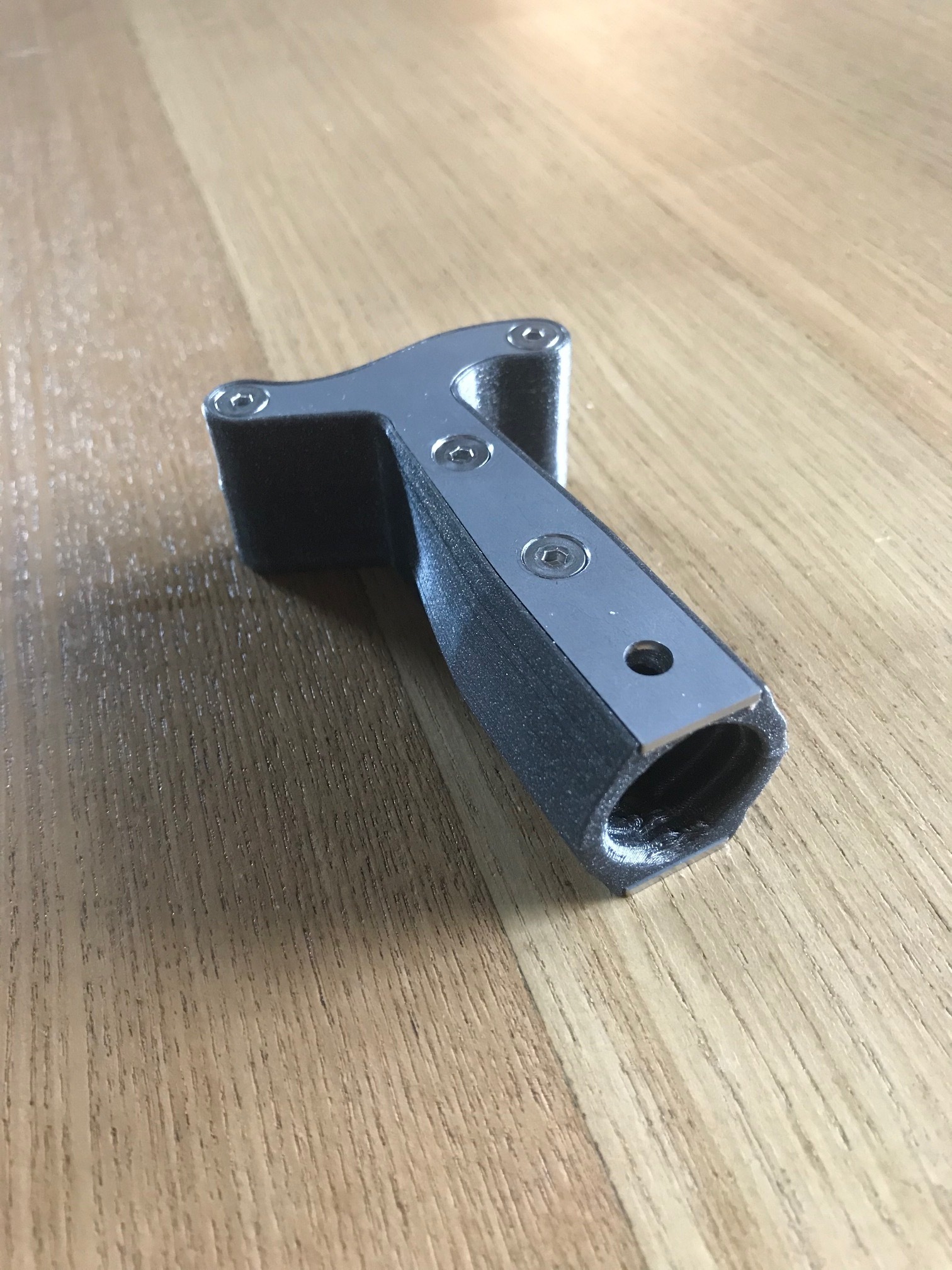 Fichier 3D Crochet Velux 🪝 ・Design pour imprimante 3D à télécharger・Cults