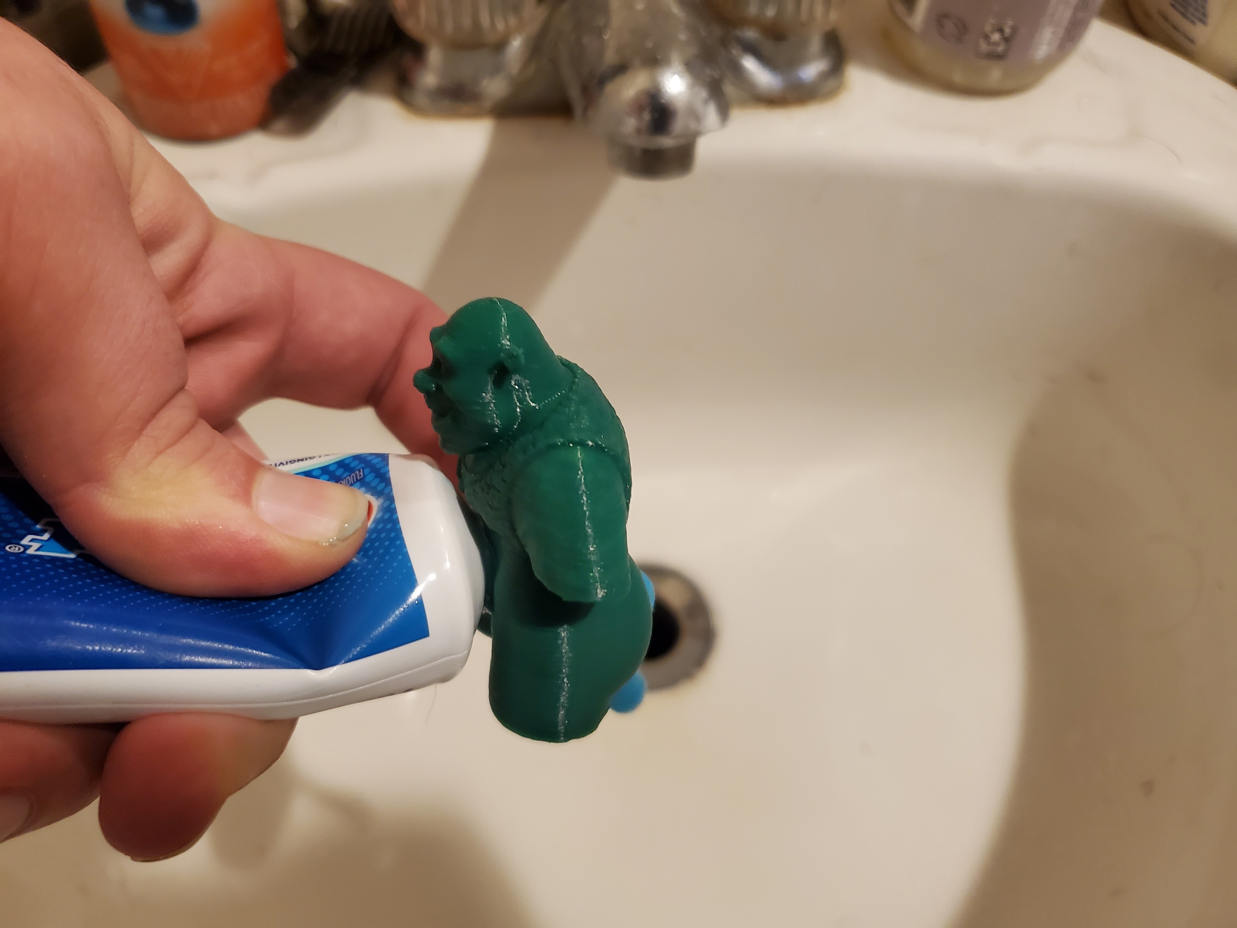 STL file Shrek Toothpaste Pooper Topper 📱 (OBJ)・Model to download and ...