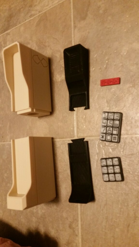 🧱 Motorola Brick Cell Phone・Free 3D File for ・Cults