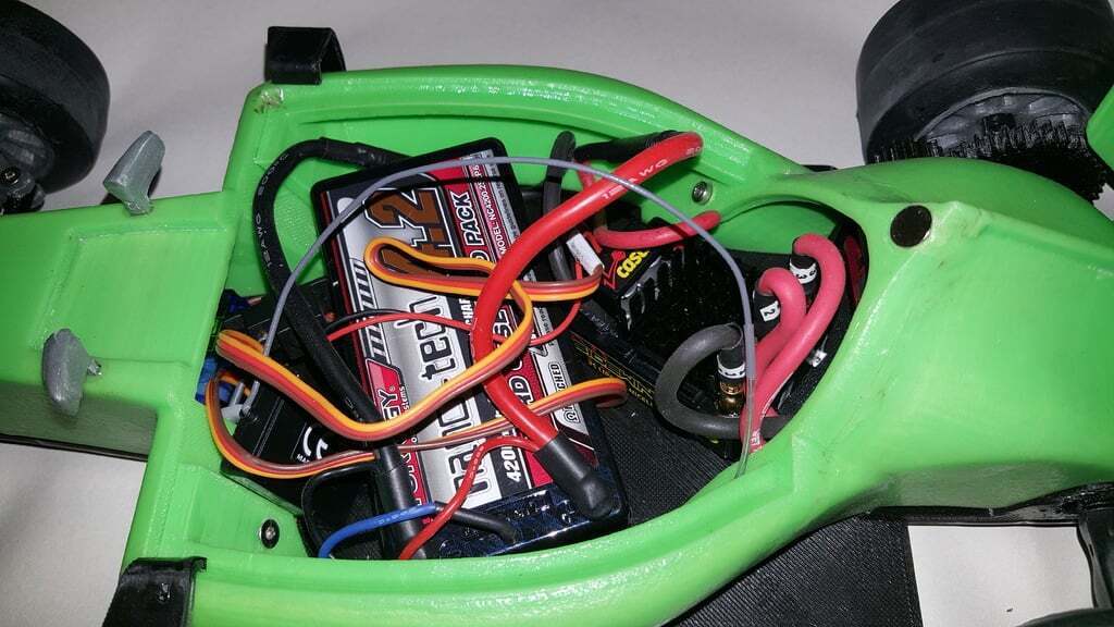 3D printing OpenRC F1 car - 1:10 RC Car・Cults