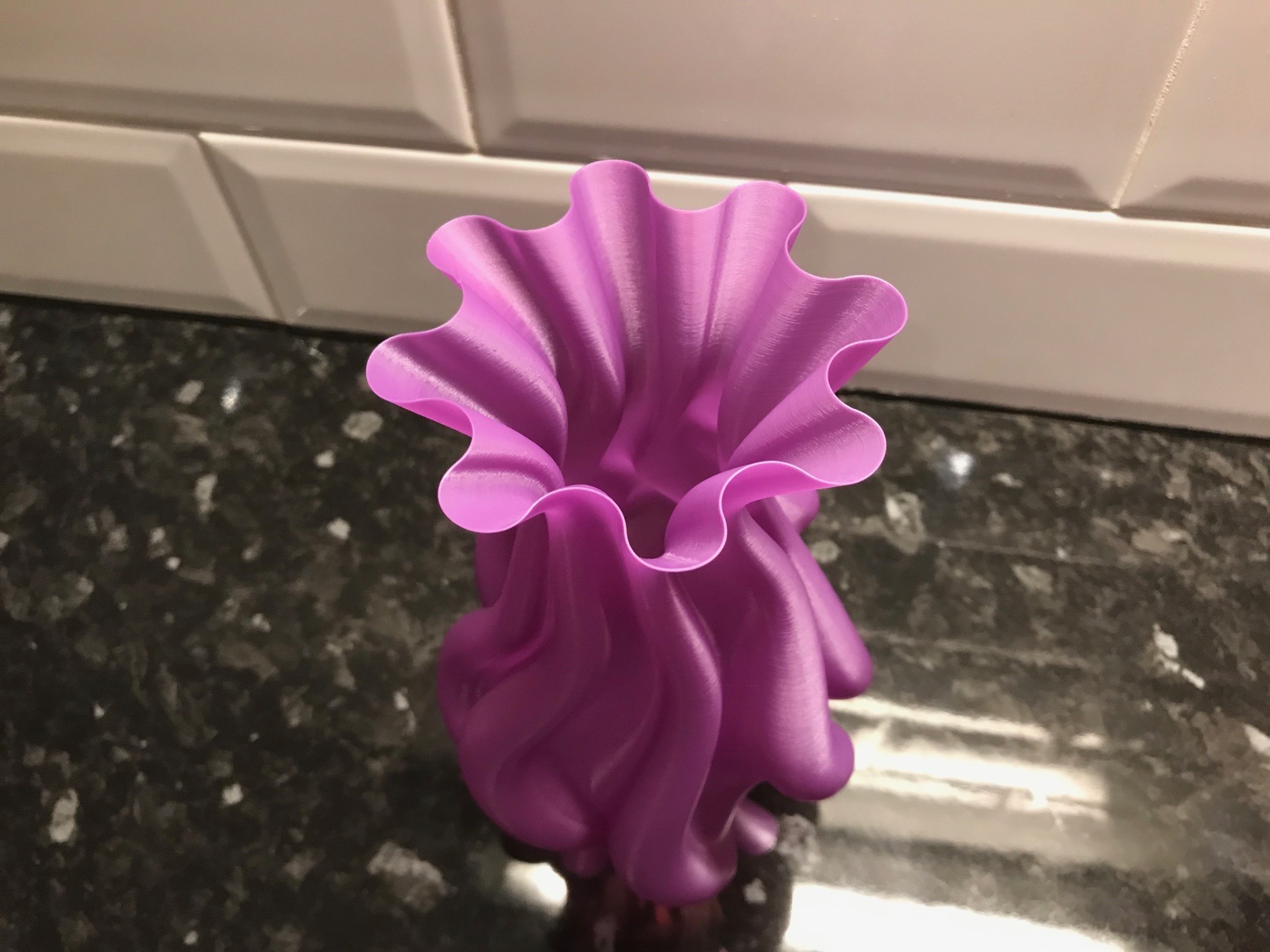 Free STL file Flame Vase 🔥 ・3D print design to download・Cults