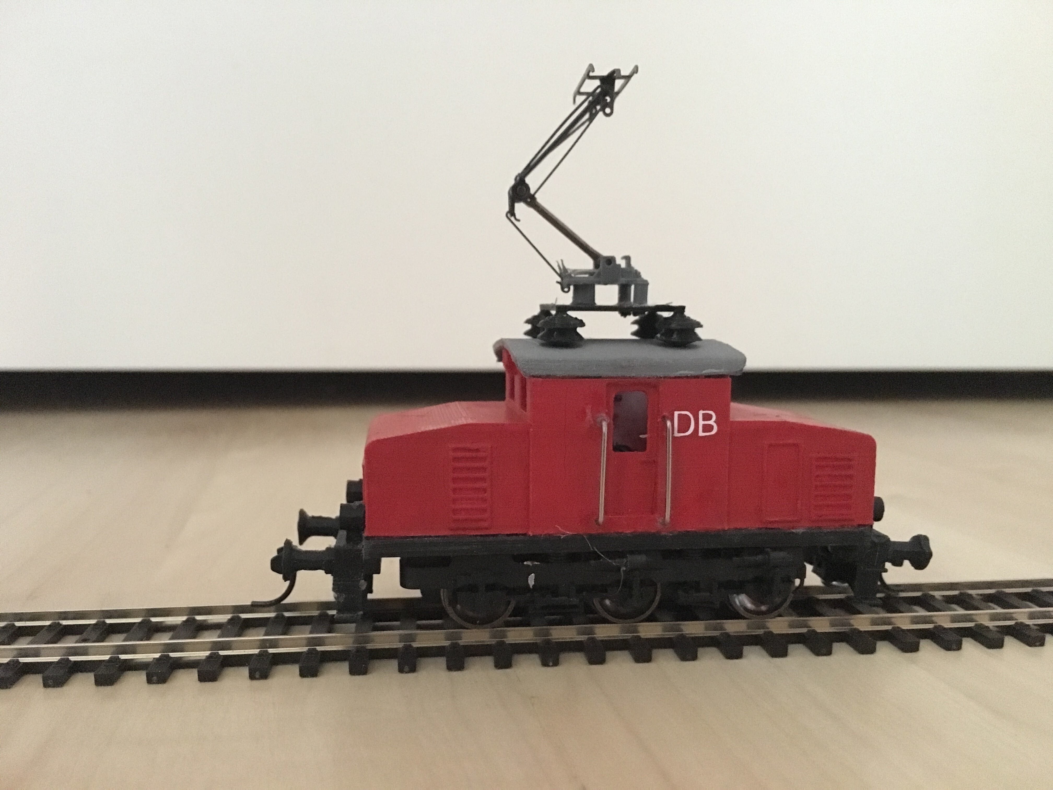 ⚡ E69 Electric Locomotive - HO (1:87) scale・Free STL File for ・Cults