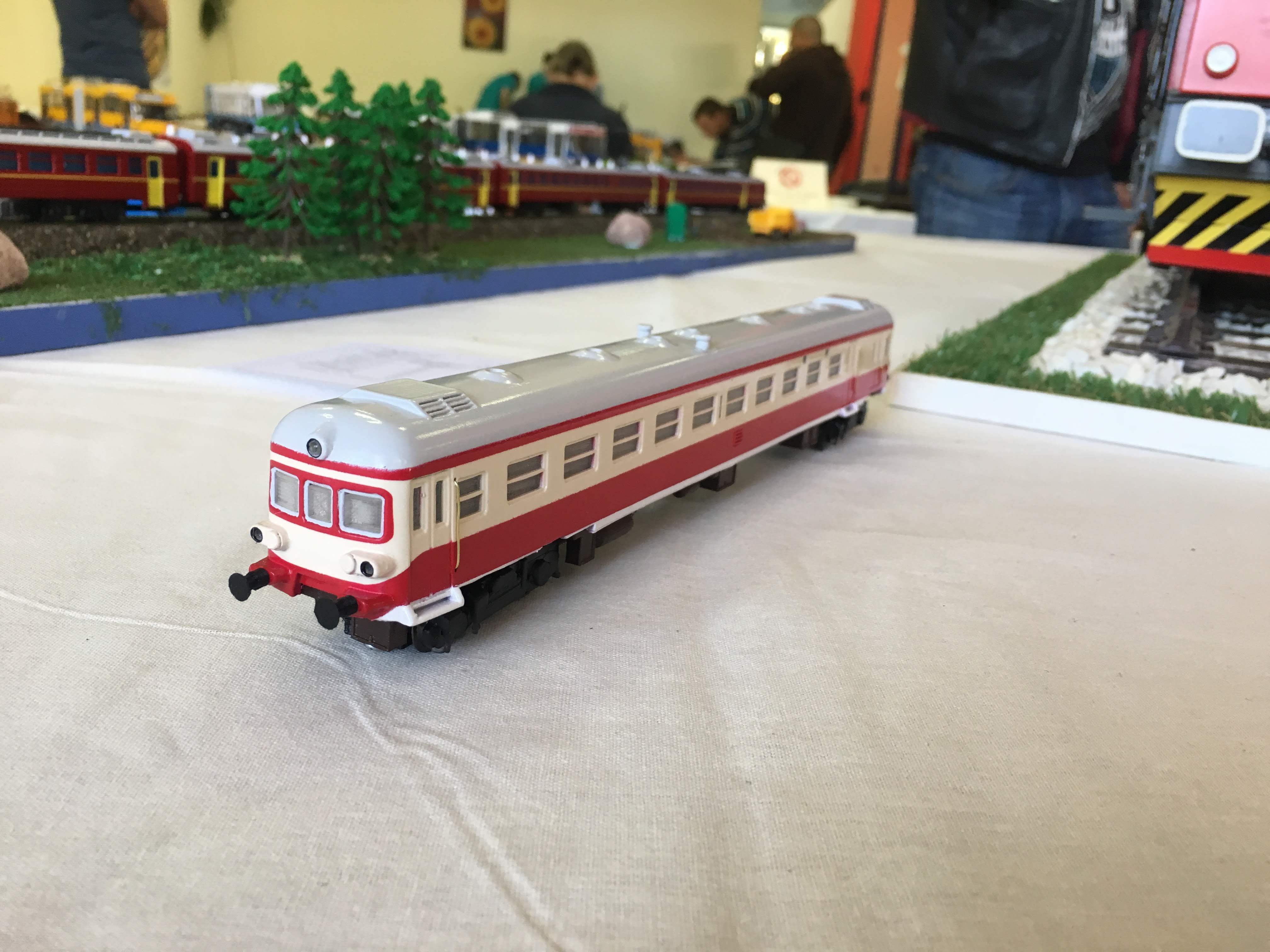 🎠 Bulgarian State Railways Series 19 / SGP Austrian in HO (1:87) scale ...