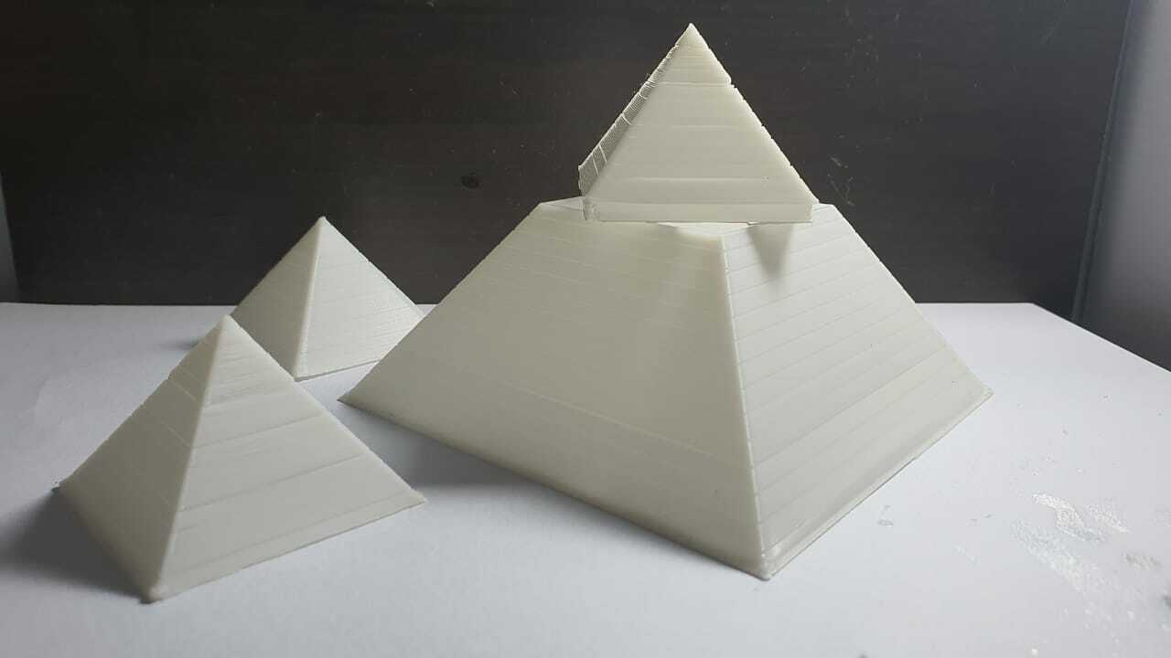 STL file PYRAMID BOX STUFFS 📦・Template to download and 3D print・Cults