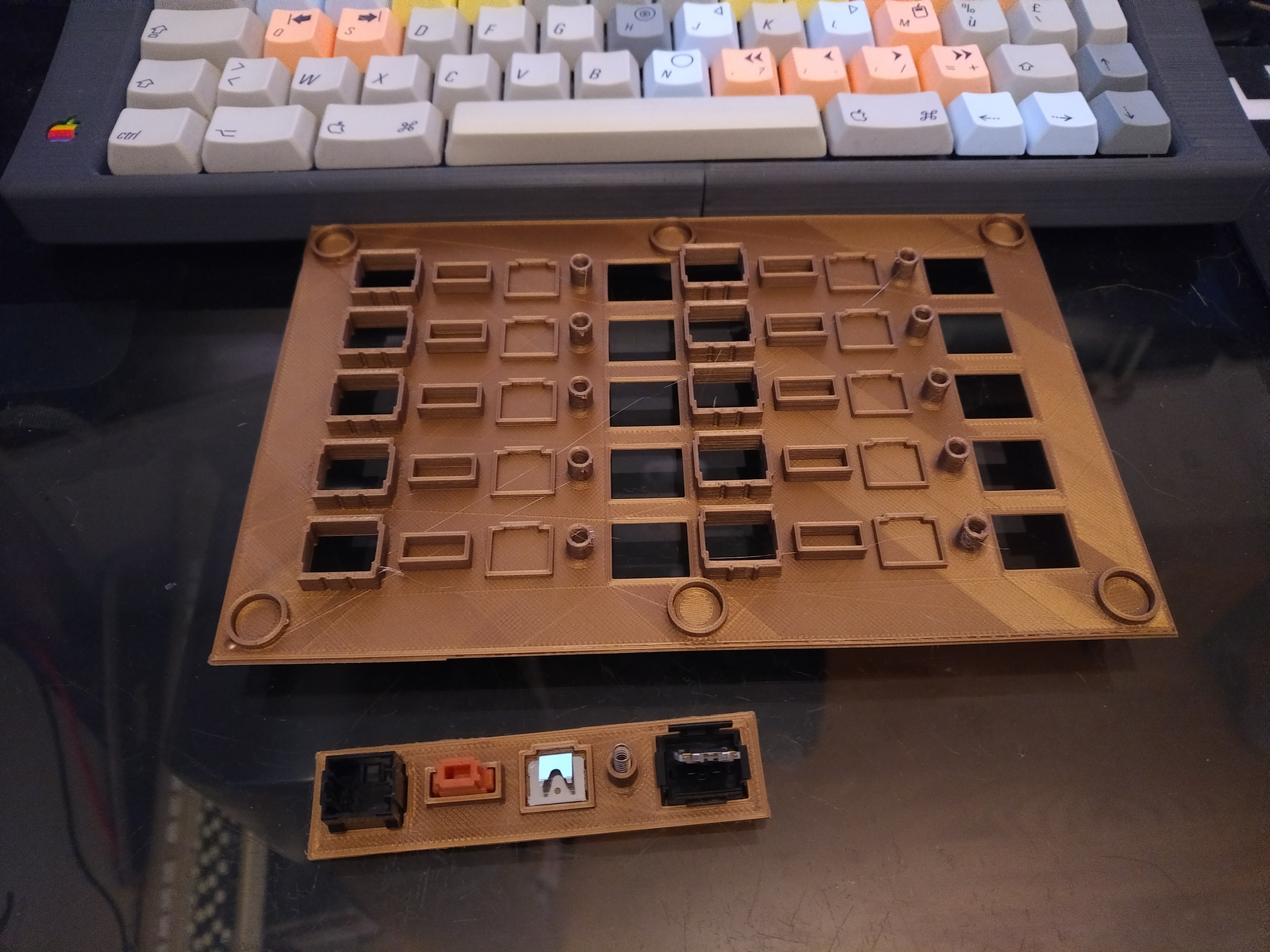 3D printable Alps lube station for 10 switchs・Cults