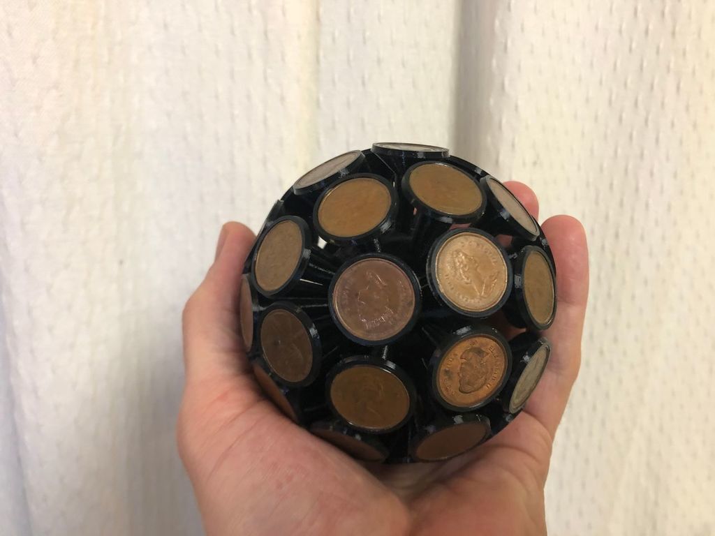 Free STL file Coin Ball Decor 🪙 ・3D printing idea to download・Cults