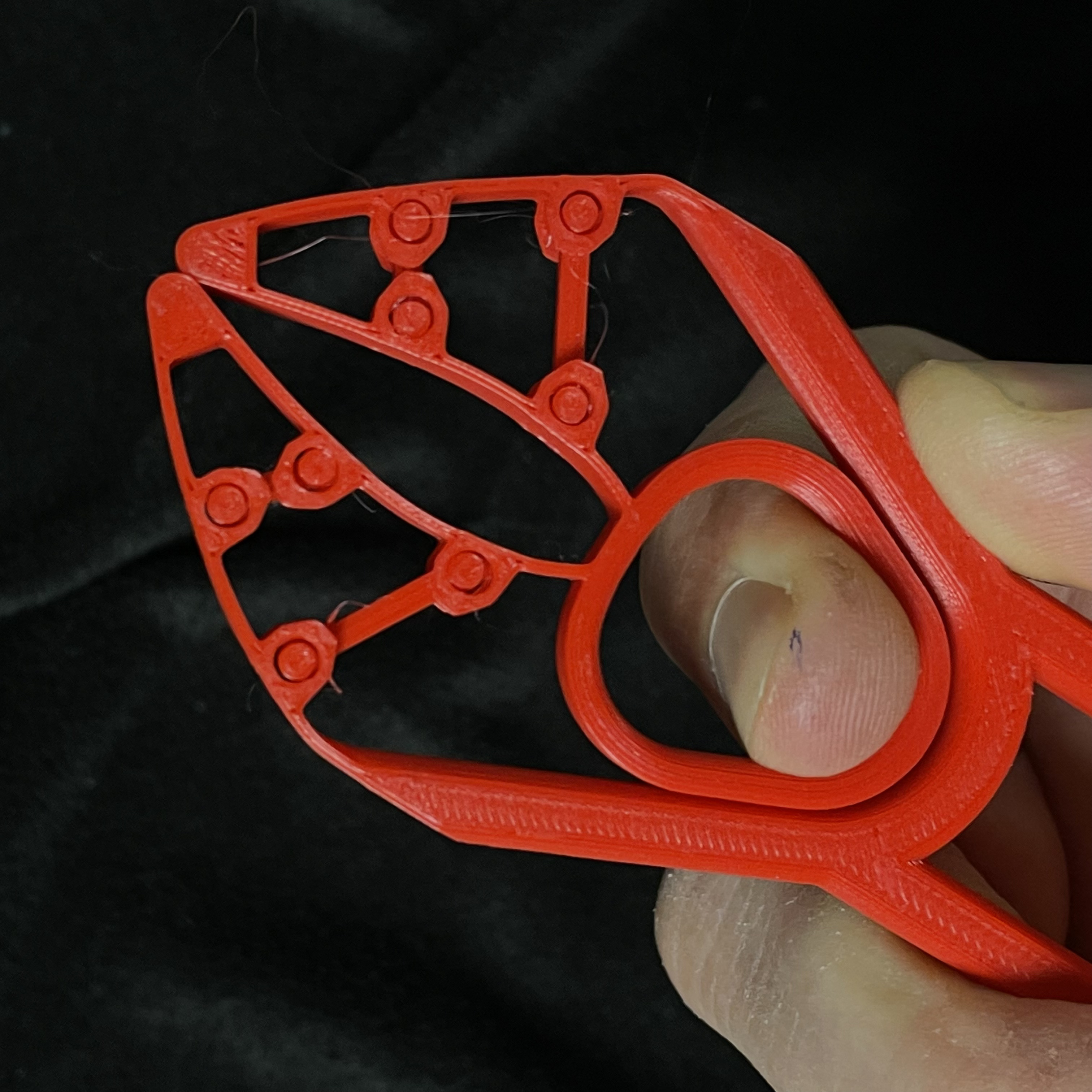 Free STL file Pinch Pliers - Print in Place Toy 📱 ・3D printable design ...