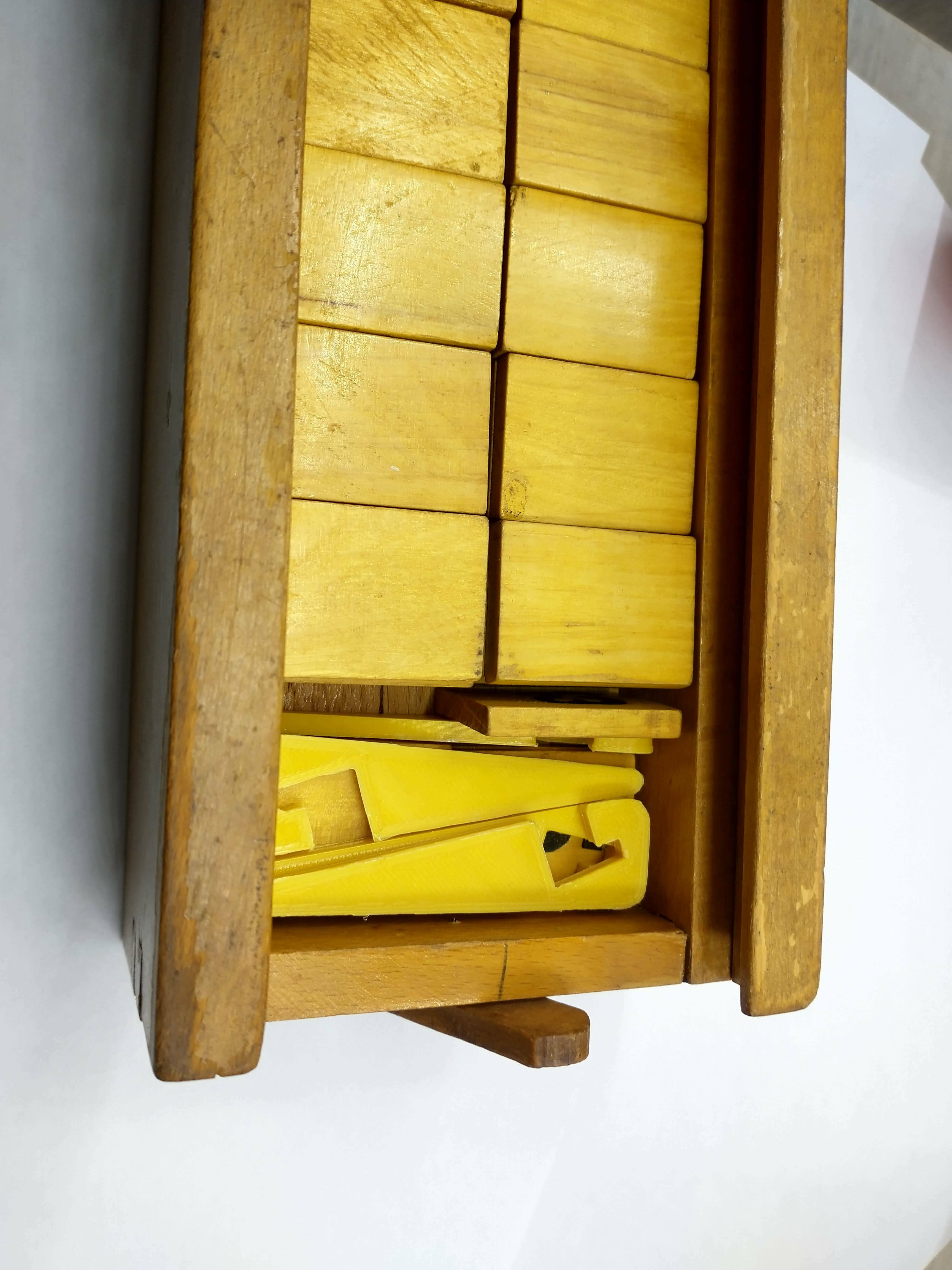 STL file table foot rummy remy remi 3D print model 🦶 (OBJ)・3D printing ...