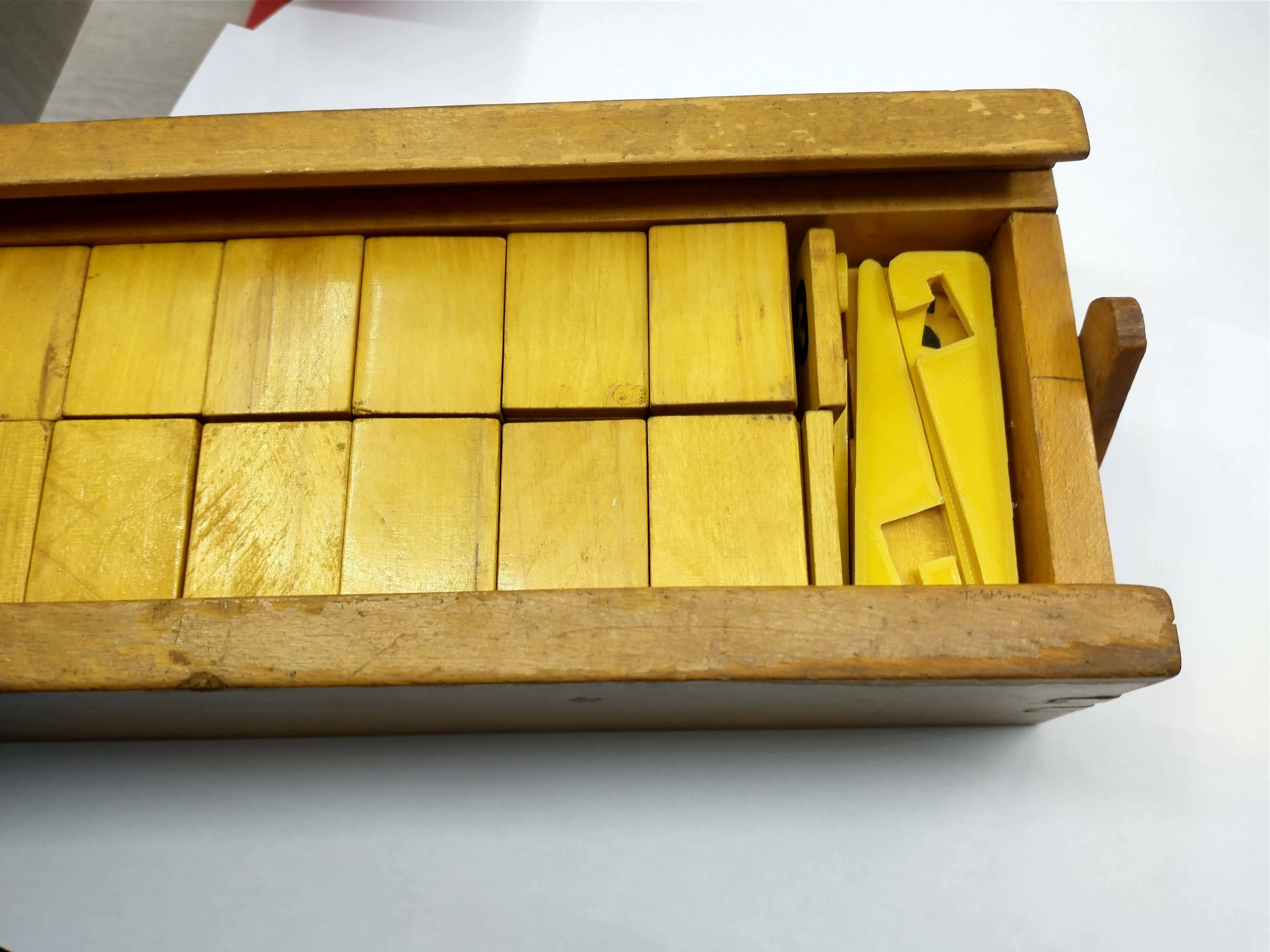 STL file table foot rummy remy remi 3D print model 🦶 (OBJ)・3D printing ...