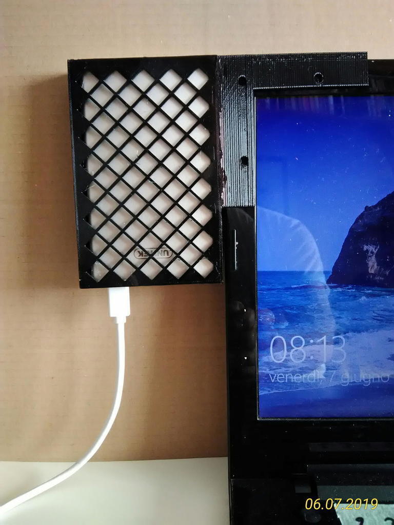 Free STL file External hard disk holder for laptop 💾 ・3D printing ...