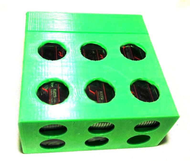 3D printed Customizable Battery Case・Cults