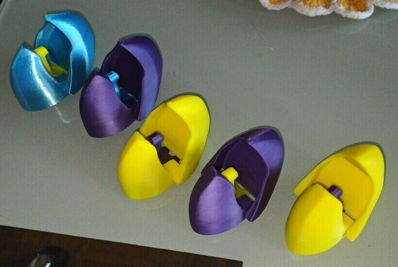 3D printable PARROT'S BEAK COAT RACK • made with TEVO Tarantula ...