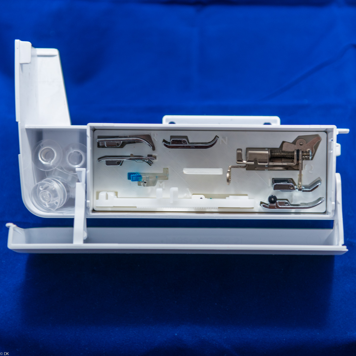 🦶 Brother sewing/embroidery machines foot storage・Free STL File for ・Cults