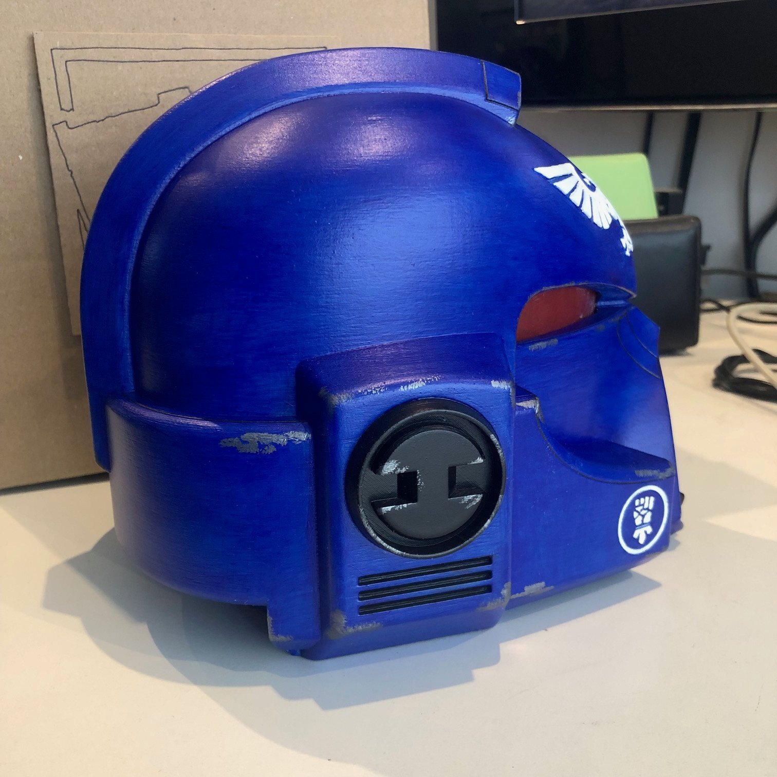3D printable Space Marine Helmet - Wearable・Cults