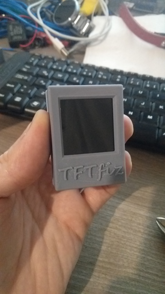 📦 1.44 TFT Enclosure (minimal)・Free STL File for ・Cults