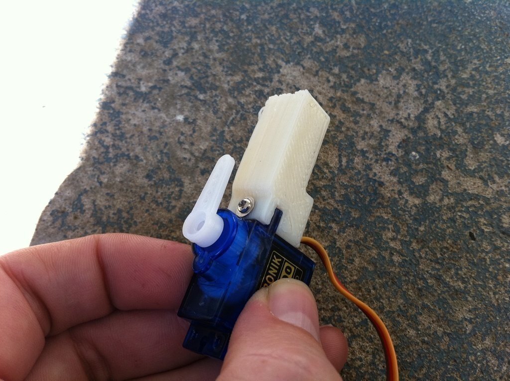 🐙 HXT900 Servo to Hose mount, for tentacle・Free STL File for ・Cults