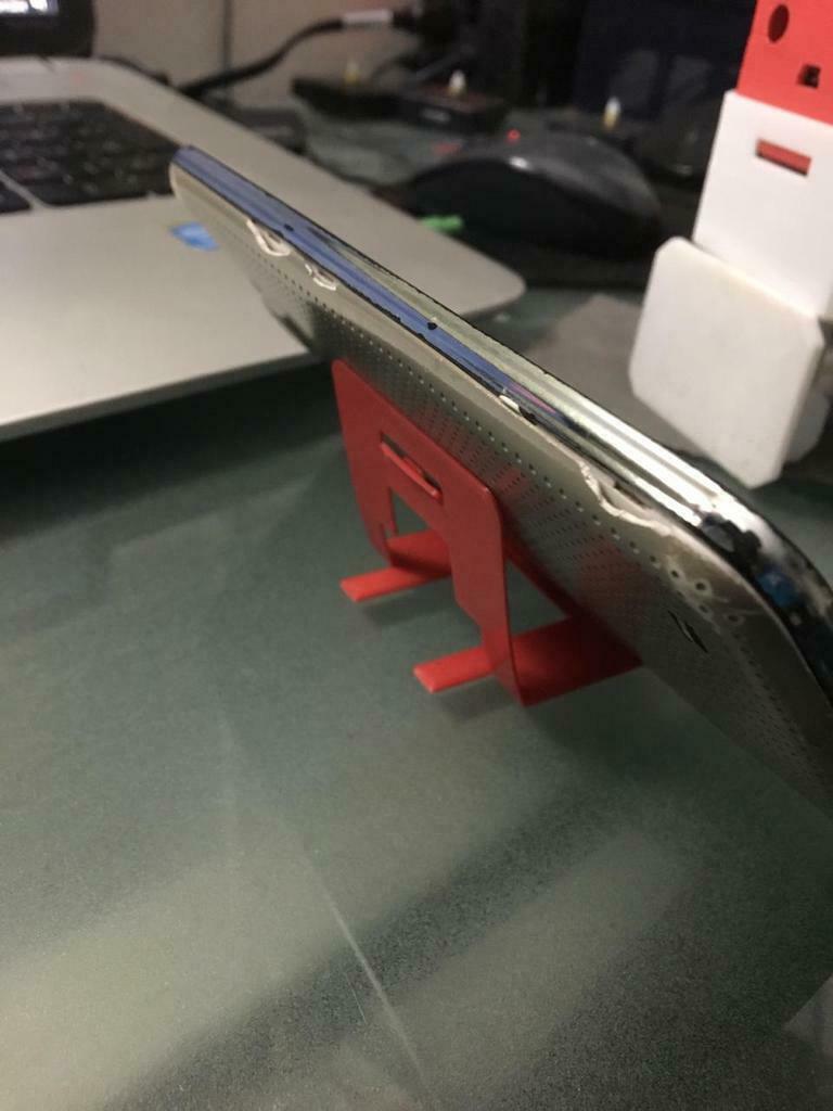 Free STL file Mobile Phone Stand 📞 ・3D print design to download・Cults