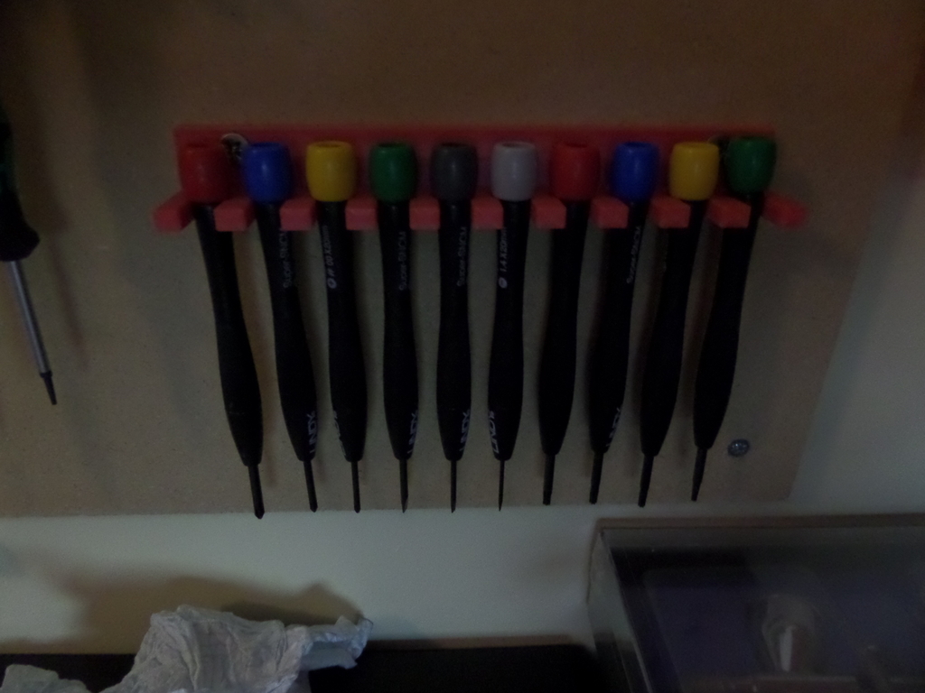 Free STL file Small screwdriver holder 🤏 ・3D print object to download・Cults