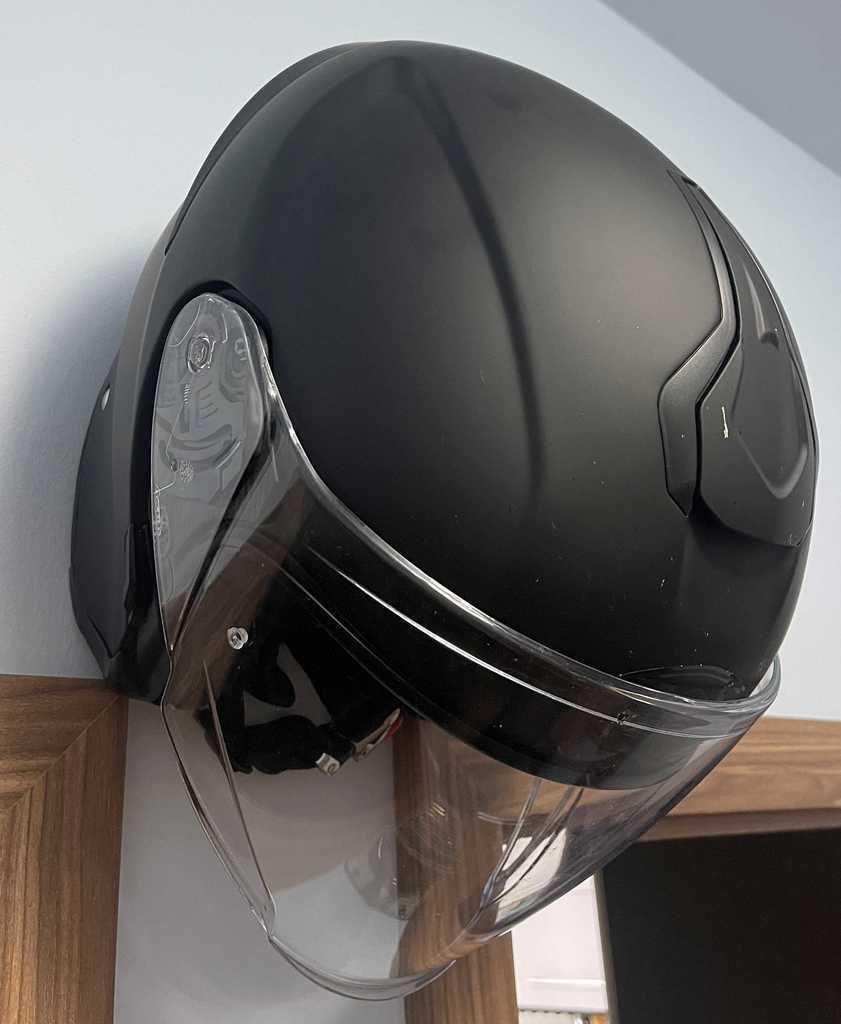 Free STL file Helmet hanger 🪖 ・3D printer design to download・Cults