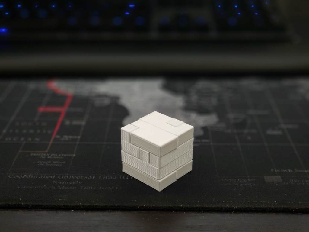 3D printed Printable Interlocking Puzzle #3 - Level 4 by Bram Cohen・Cults