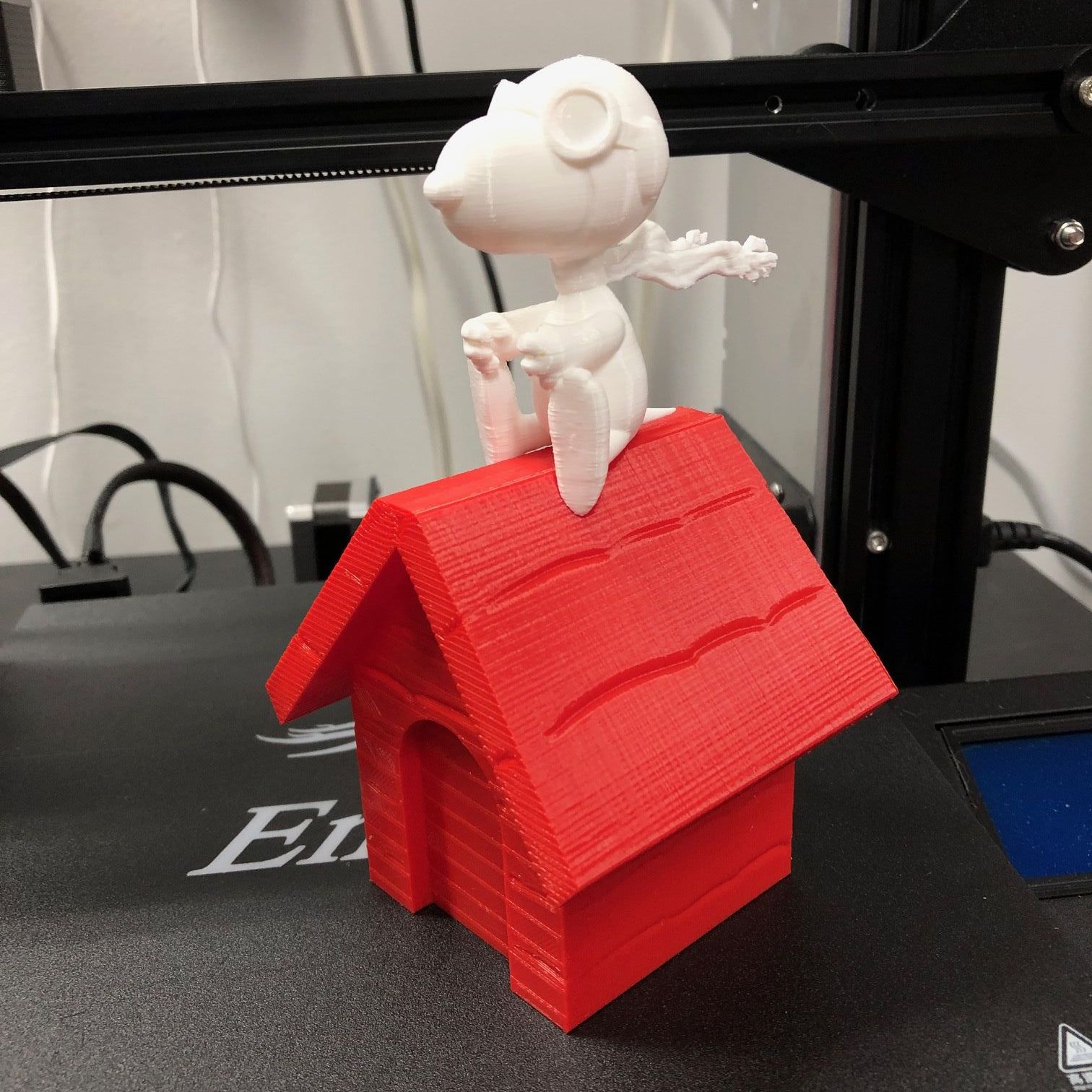 3D printable Pilot Snoopy - Red Baron Figure • made with Ender 3 Pro・Cults