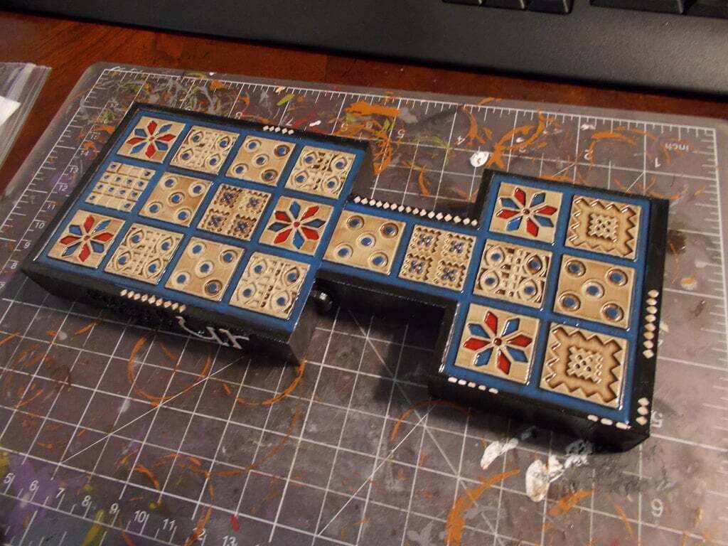 3D printable Royal Game of Ur with Print-in-place hinged board・Cults