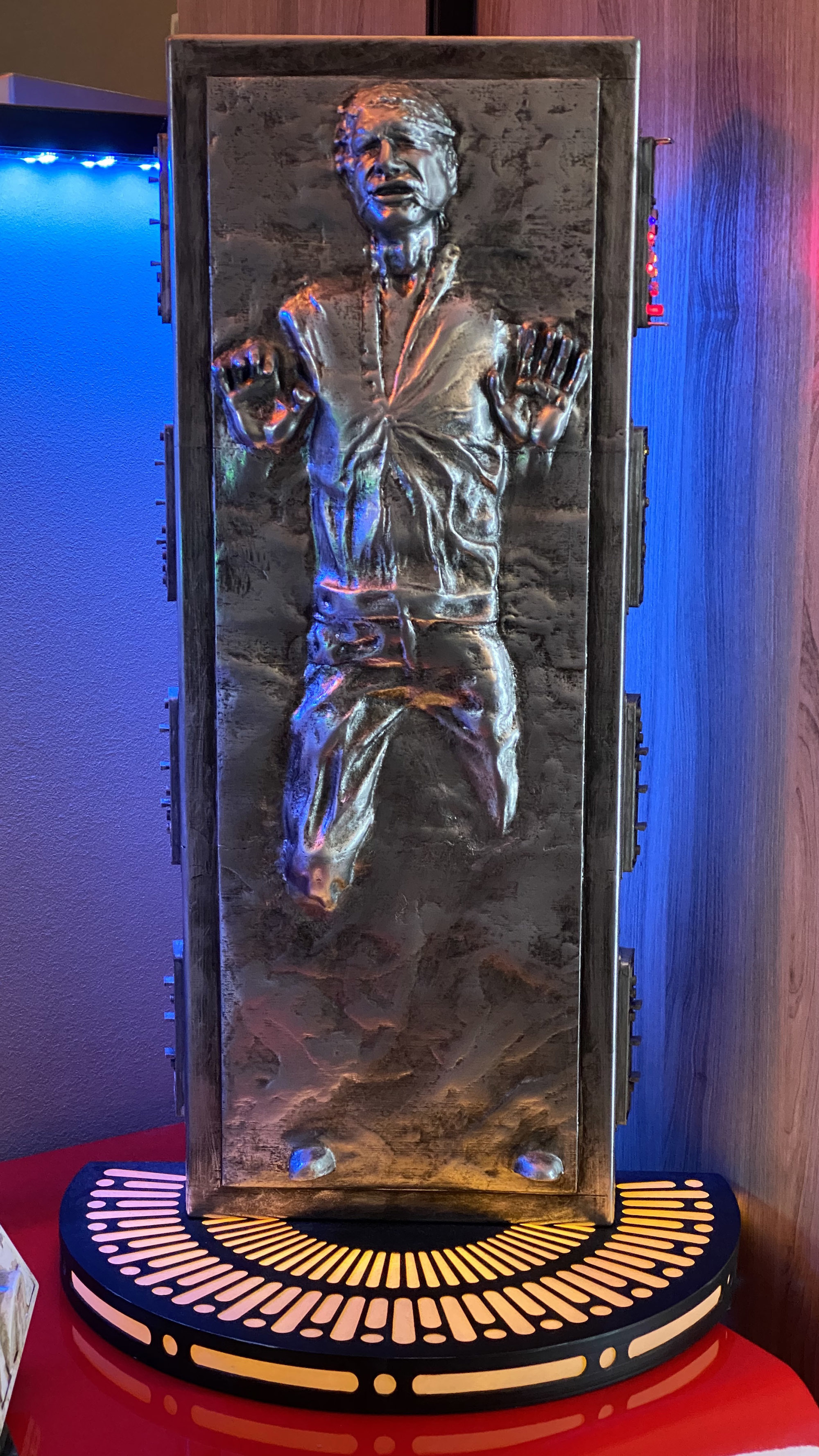 3D file Solo in carbonite HQ 3D printable 1-4 Scale 62cm 3D print model ...